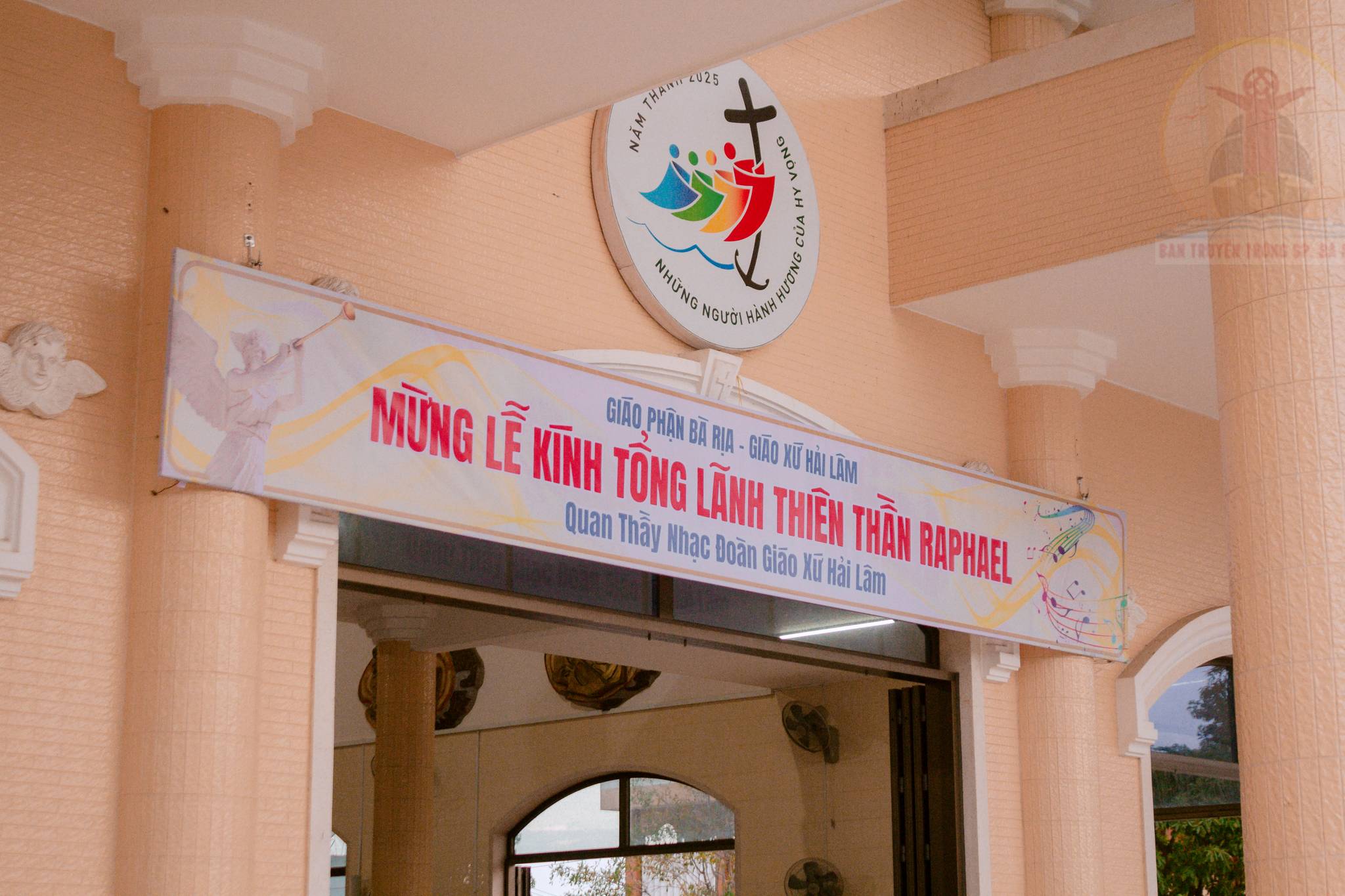 Gx. Hải Lâm: Ban Nhạc Đoàn mừng lễ bổn mạng kính Tổng lãnh Thiên thần ...